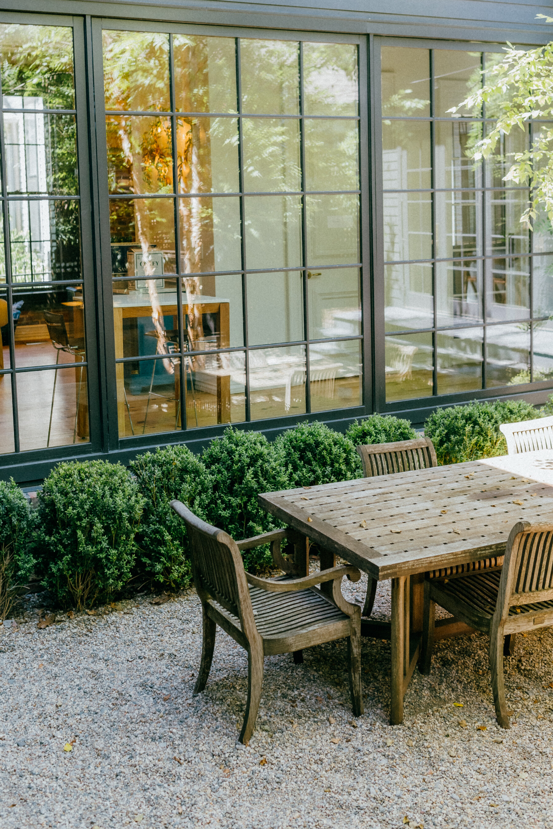 Intimate Courtyard Wedding Dinner Celebration - Nashville Bride Guide
