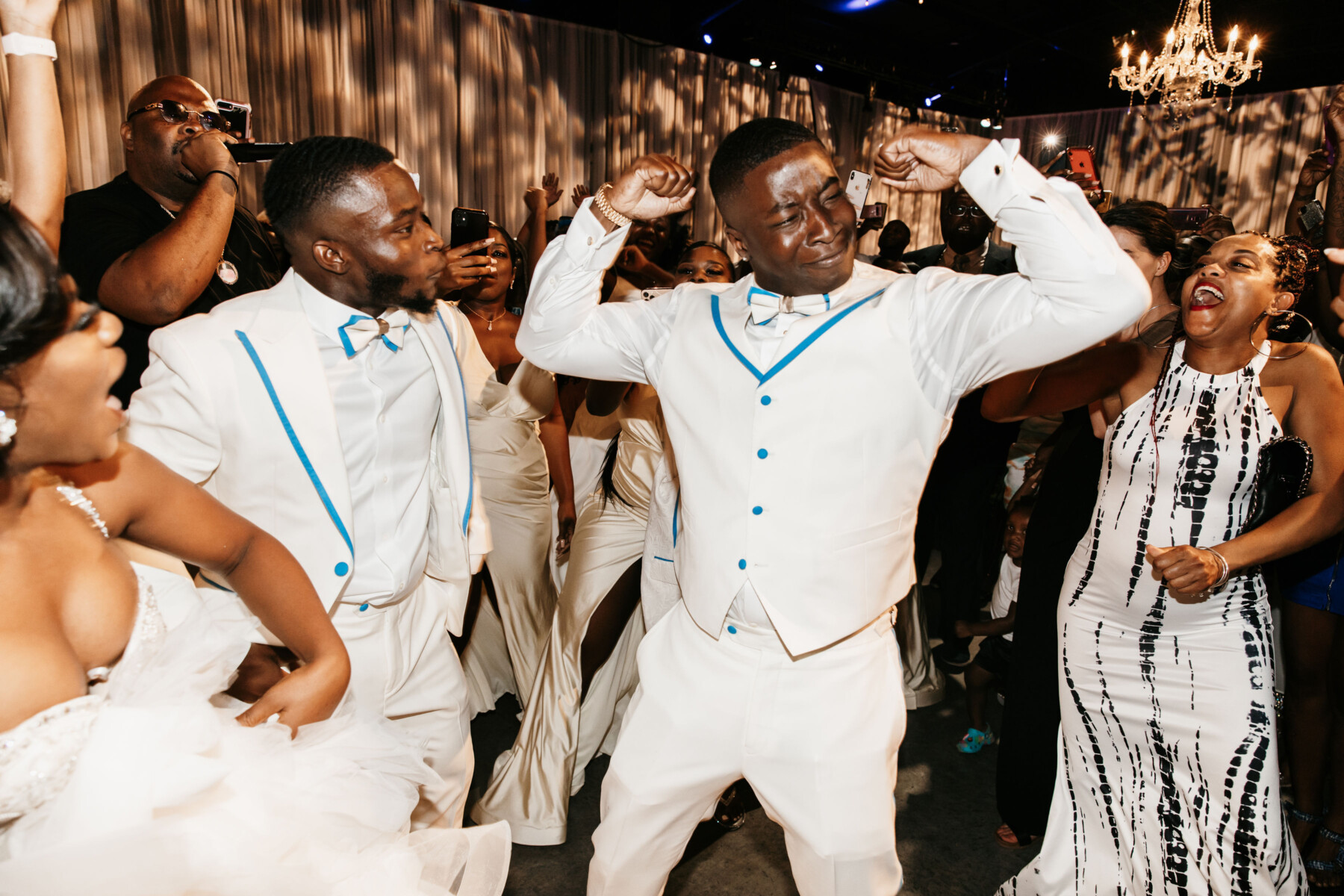 This Sparkling Wedding Had a Famous DJ and Top-Notch Entertainment ...