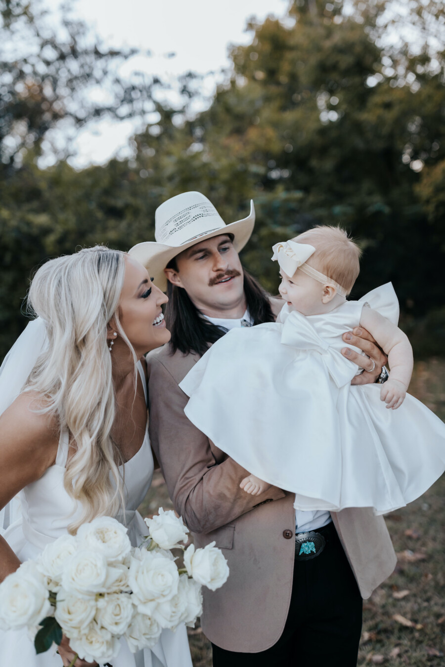 How to Infuse Western Country Touches Into Your Nashville Wedding